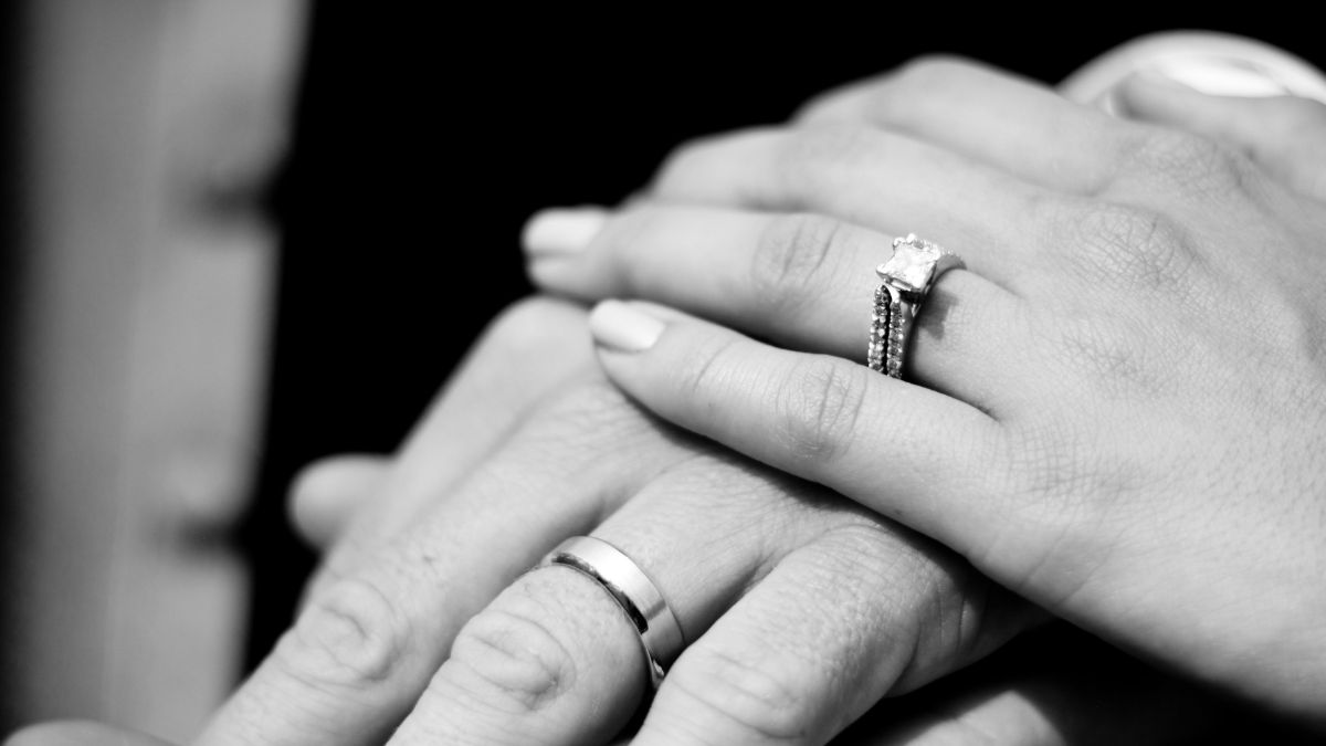 7 Bizarre Wedding Traditions From Around The World You Might Not Hear ...