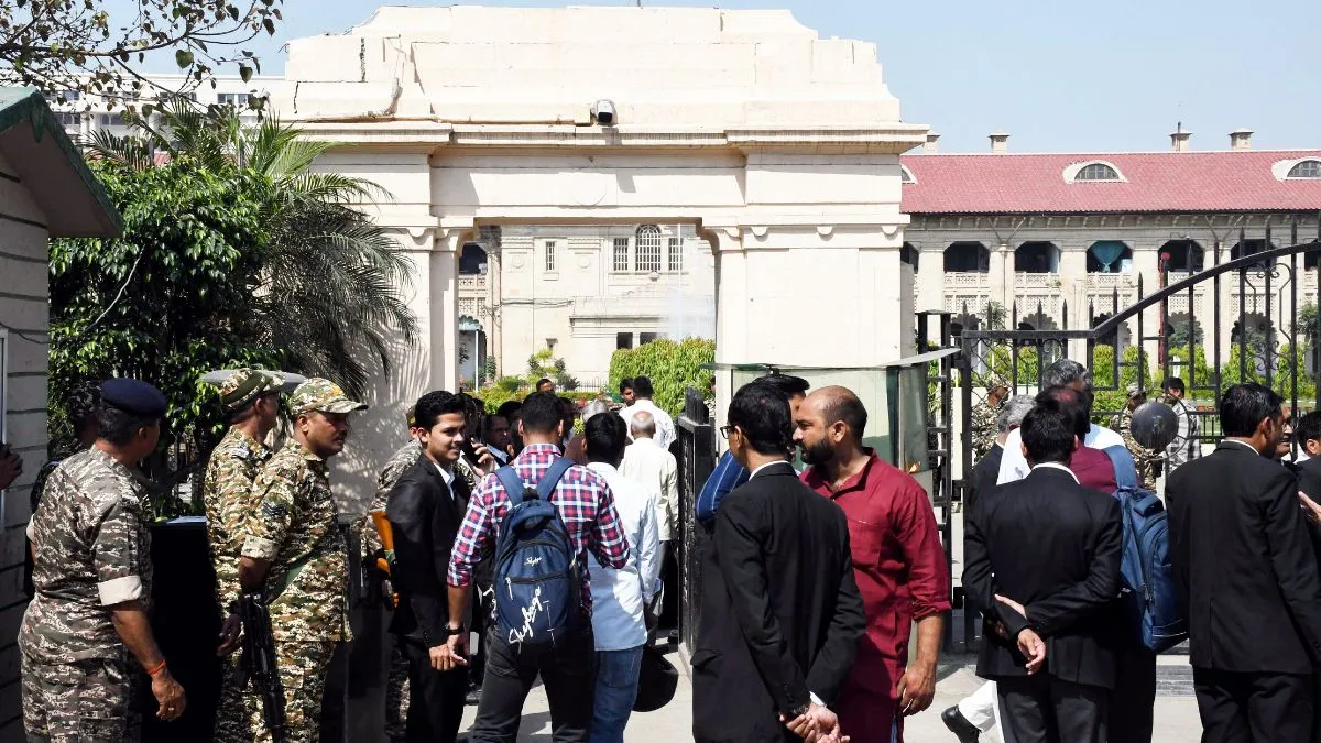 'No Service Charge In Restaurants': Delhi High Court Upholds Guidelines ...