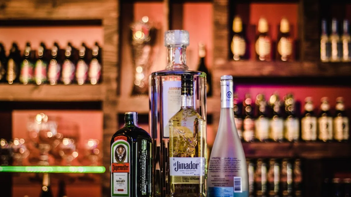 Delhi Dry Days 2025: Liquor Shops To Remain Shut On THESE Dates In ...