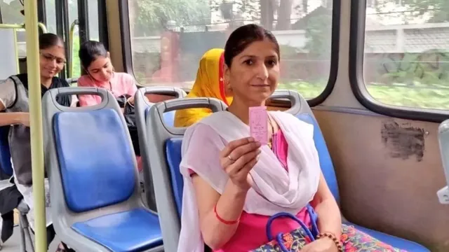 Delhi Bus Travel Card: Only THESE Women To Get Lifetime Card For Free ...