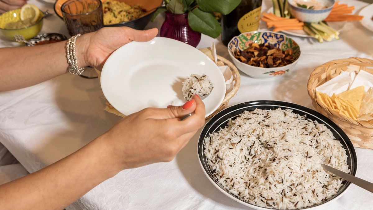 5 Reasons To Avoid Eating Rice In Dinner