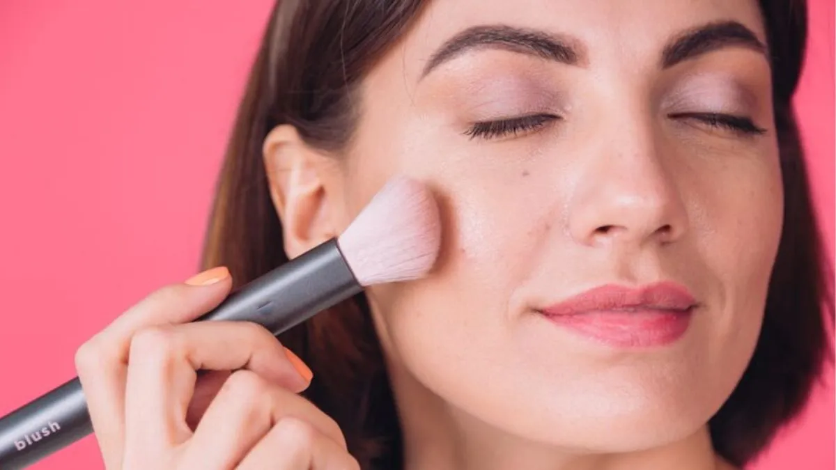5 DIY Ways To Make Lip And Cheek Tint At Home