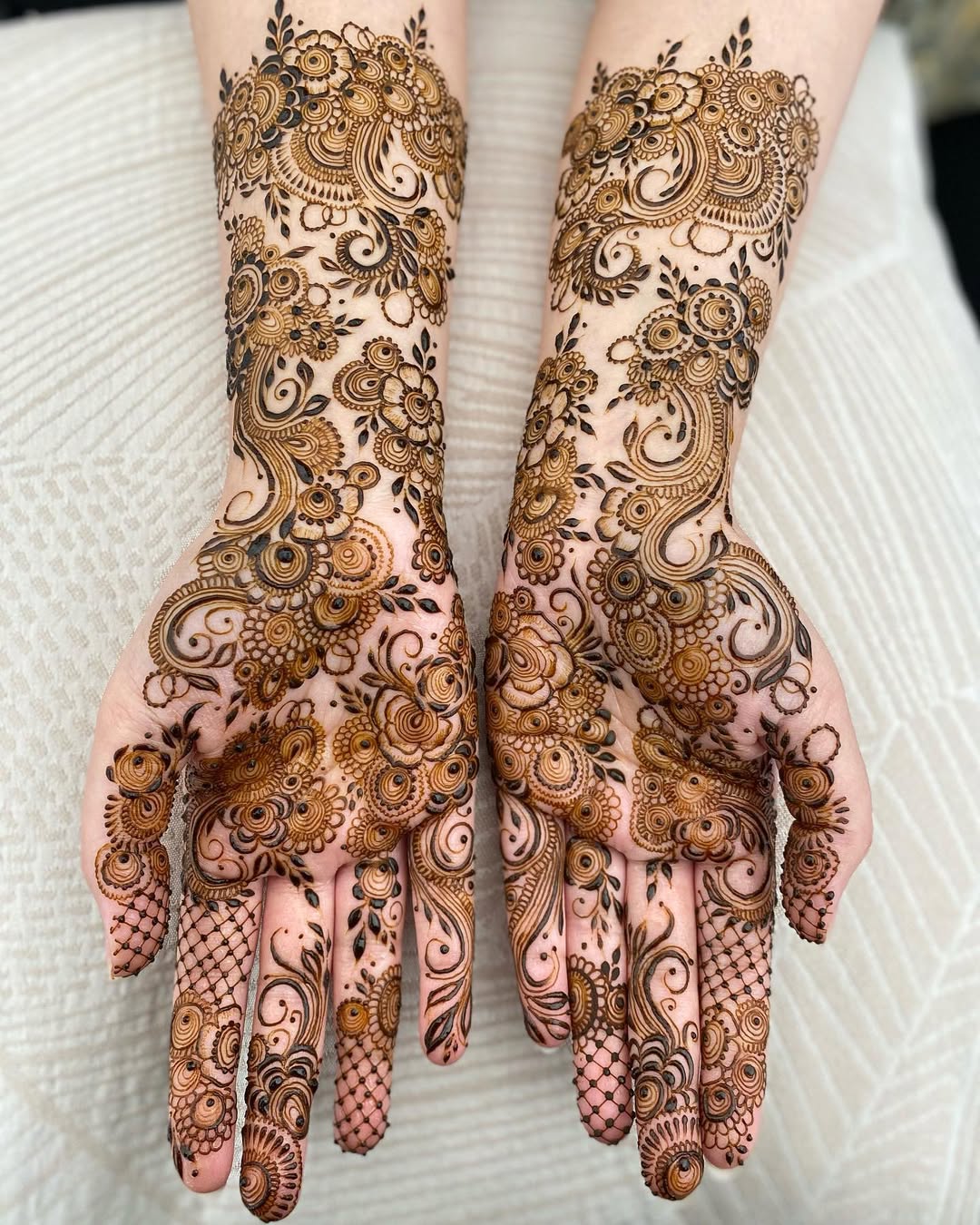 Poila Baisakh 2025: 6 Stunning Mehndi Designs To Celebrate Bengali New ...