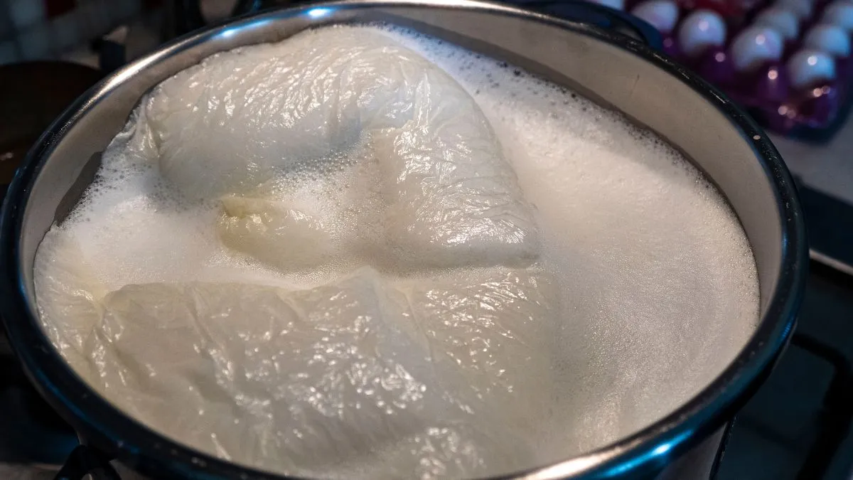 5 Simple Tips To Prevent Your Milk From Getting Spoiled In Summer