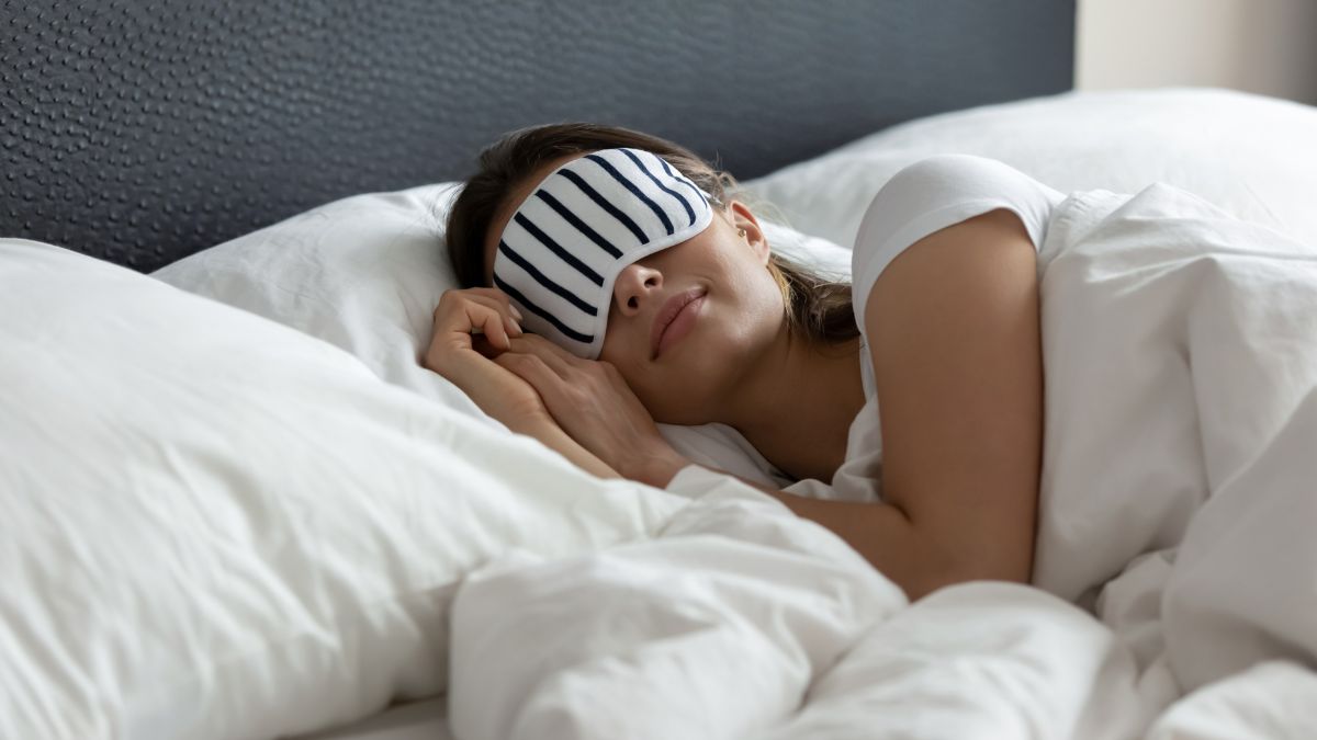 Feeling Sleepy During Daytime? 6 Smart Tips To Stay Energised And Stay ...