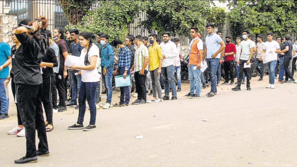 Karnataka CET Row: Uproar In Bidar, Shivamogga After Students Asked To ...
