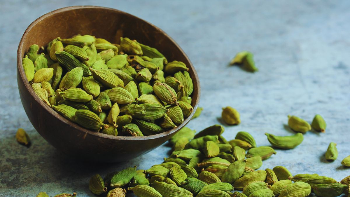How To Unlock Your Doors To Success And Prosperity Using Cardamom Or ...