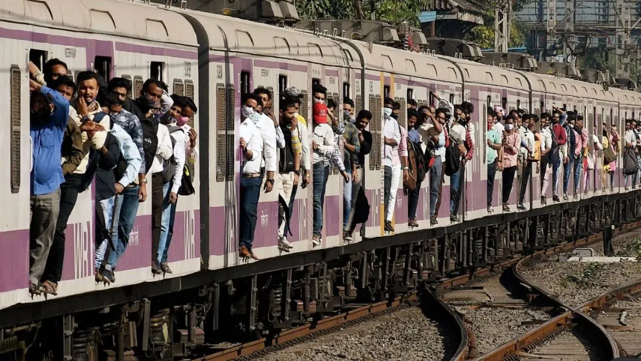 Mumbai Train Update: Power Block Between Diva And Mumbra Stations ...