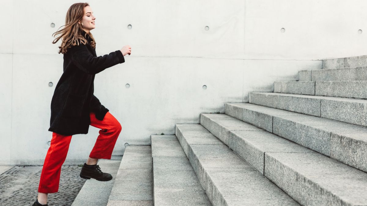 What Happens To Your Body When You Climb Stairs Everyday? Know 5 ...