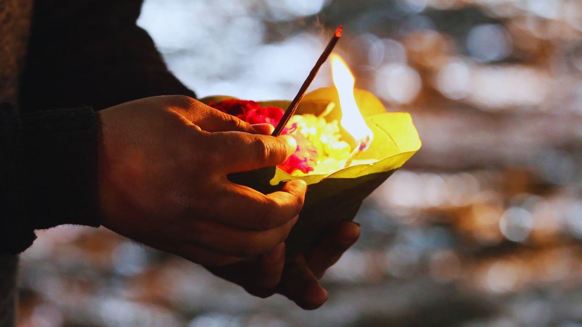 Vaishakh Amavasya 2025: 5 Powerful Remedies To Please Ancestors And ...