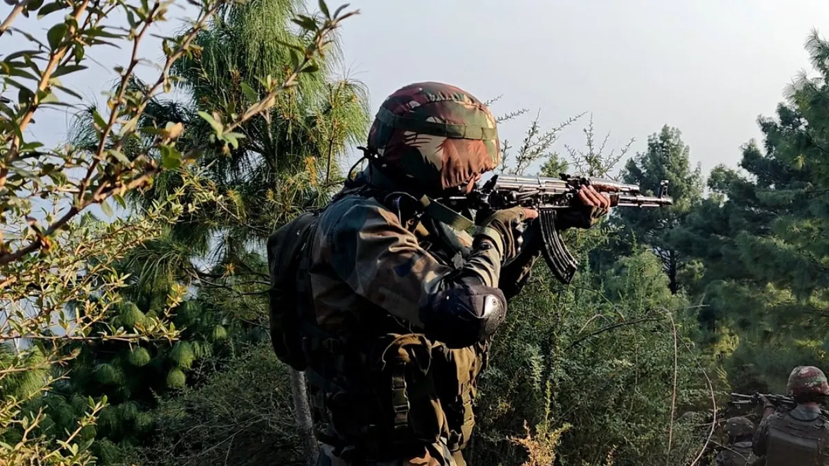 Pakistan Army Opens Fire Across LoC For Second Consecutive Day, Indian ...