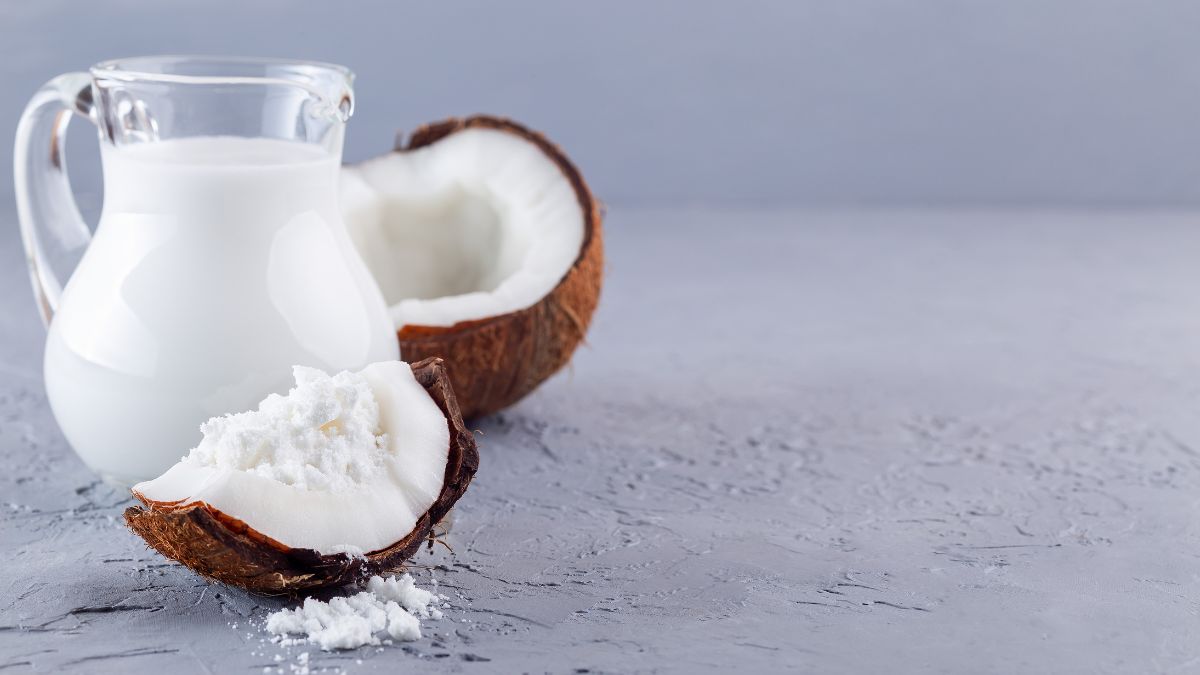 5 Ways Coconut Milk Boosts Your Summer Wellness Naturally
