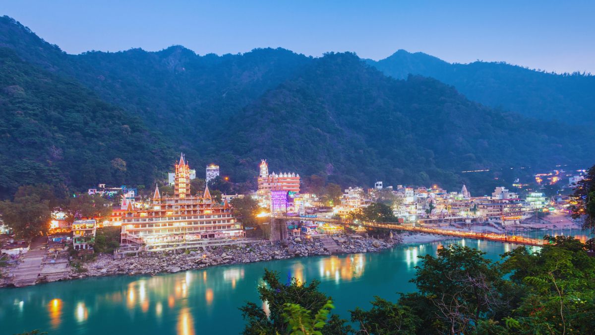 Planning A Trip To Rishikesh? Here’s A List Of 5 Famous Temples You ...