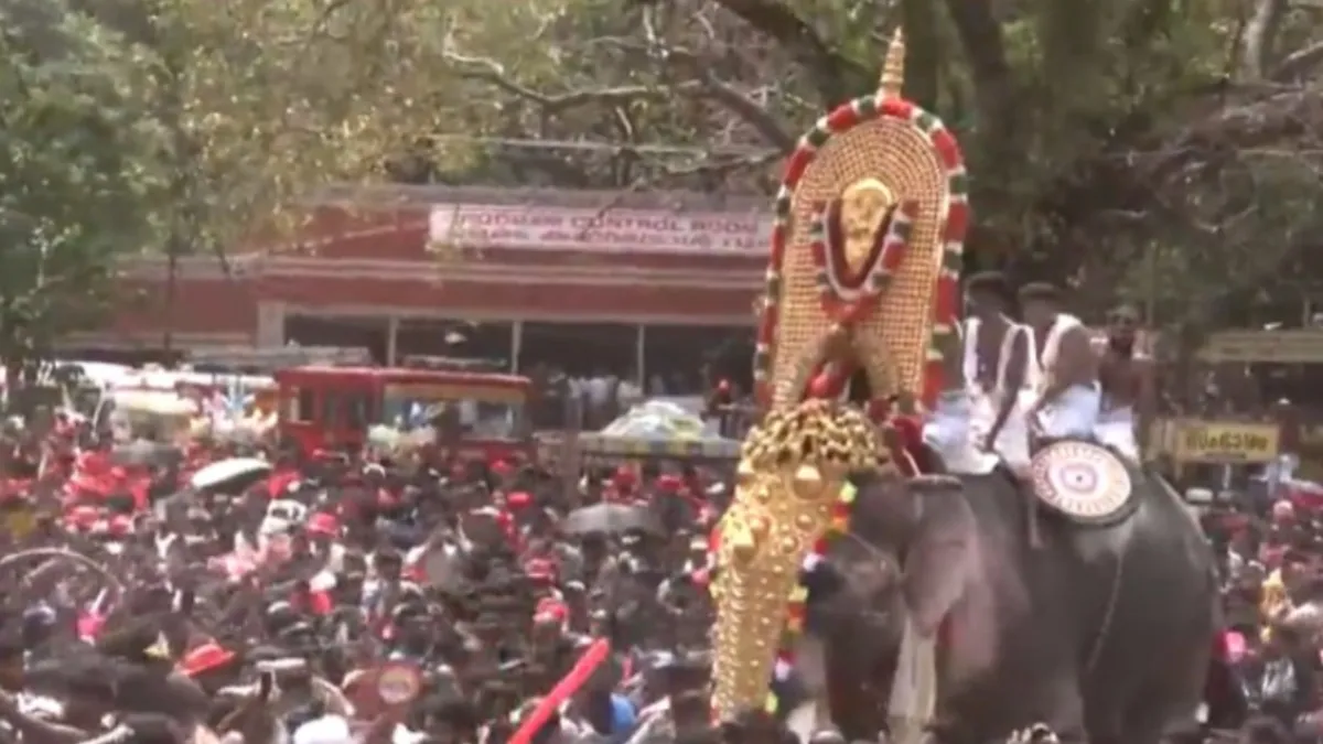 Thrissur Pooram: Kerala's 36 Hour Long Festival Begins With Devotees ...