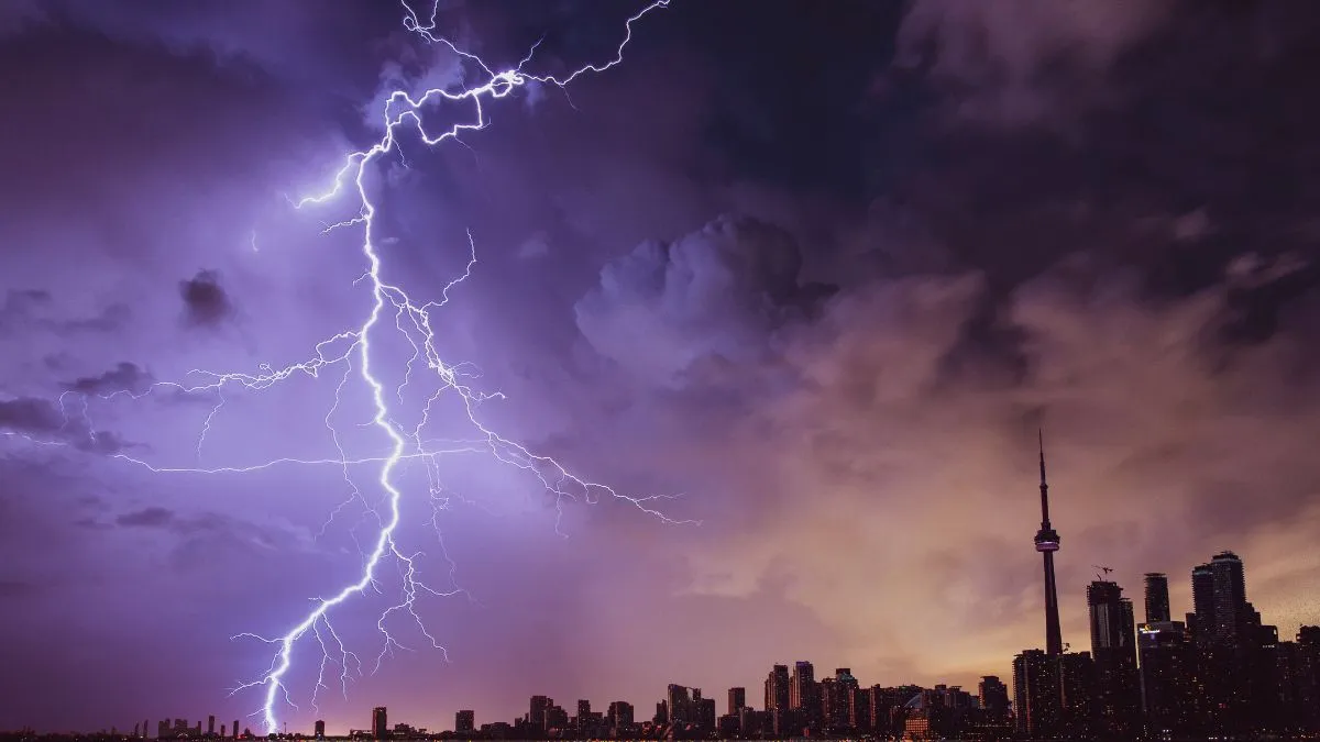 Bengal Weather Alert: Heavy Rain Likely In Kolkata, Jalpaiguri ...