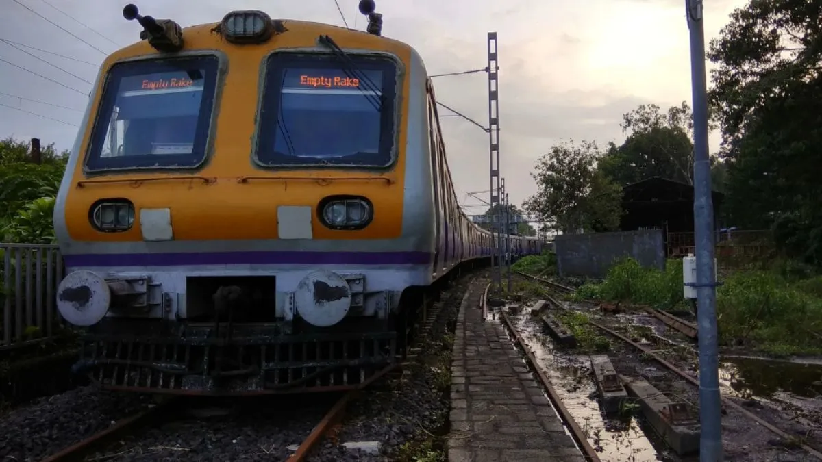 Mumbai Local Train Update: Sixth Line From Bandra To Borivli Nears ...