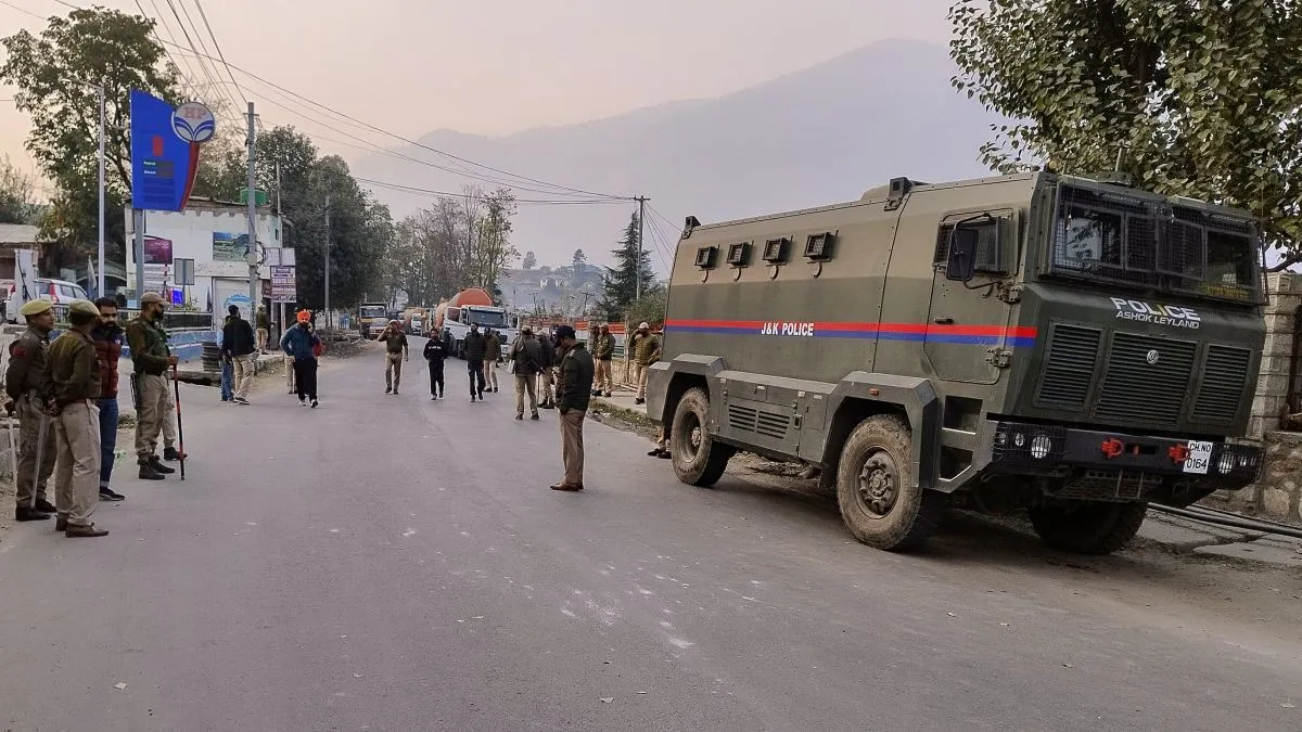 Kishtwar Encounter: Soldier Killed In Gunfight As Security Forces Trap ...