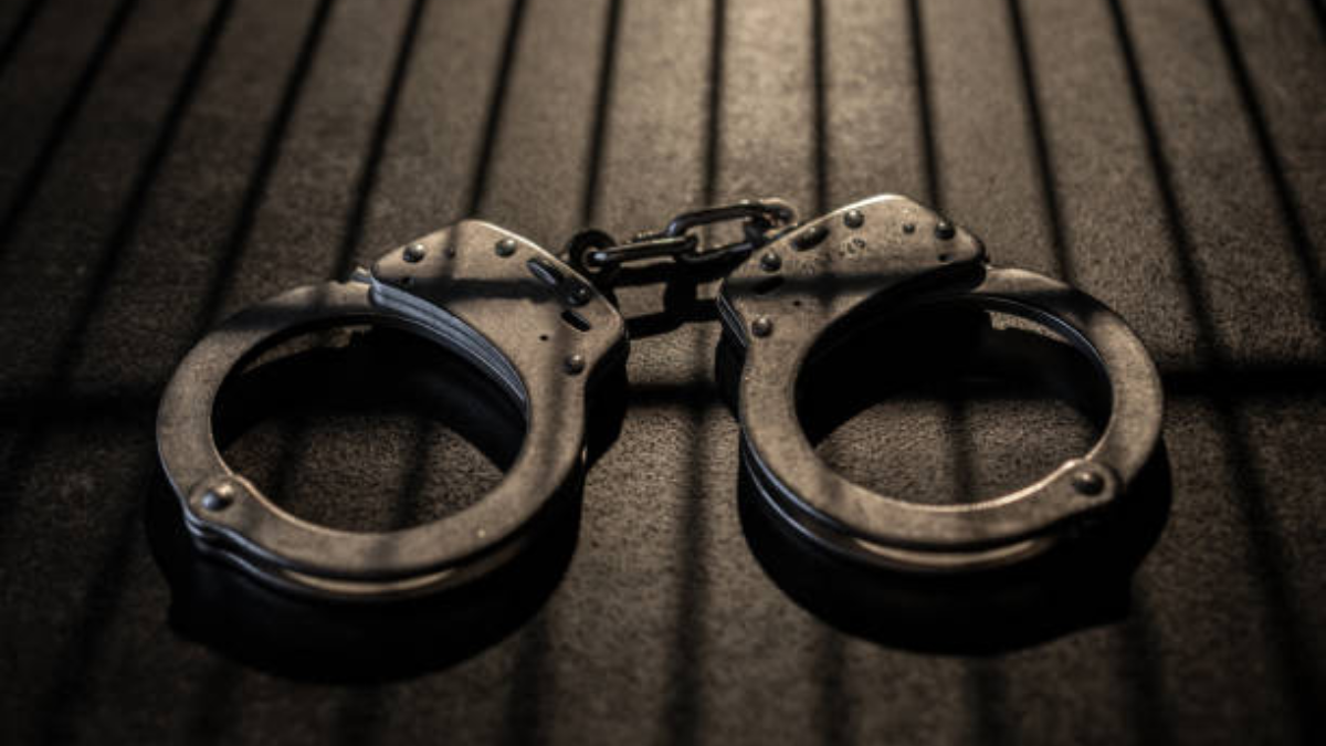 Jaipur Jail Shocker: 13 Arrested After Inmates Bribed Cops For Outing ...