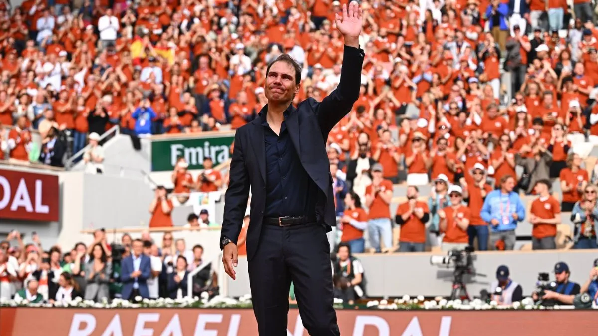 'Merci Rafa': Rafael Nadal Breaks Down As Roger Federer, Novak Djokovic ...