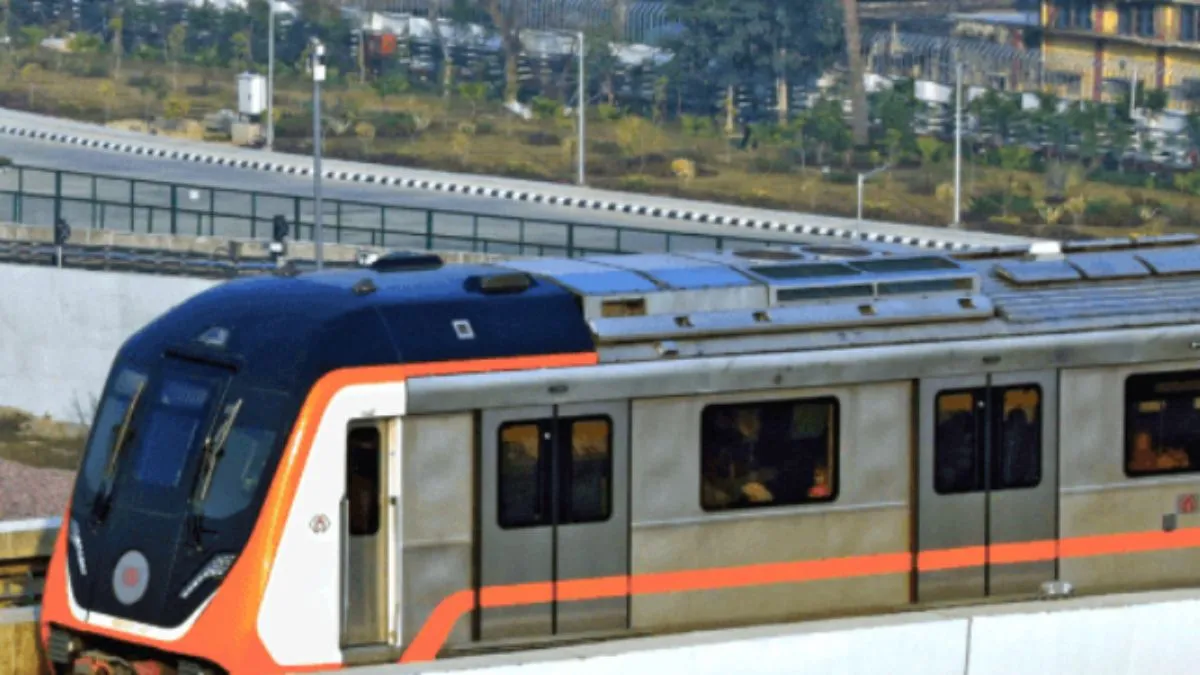 Kanpur Metro Update: Water Leakage Disrupts Operations At Newly ...