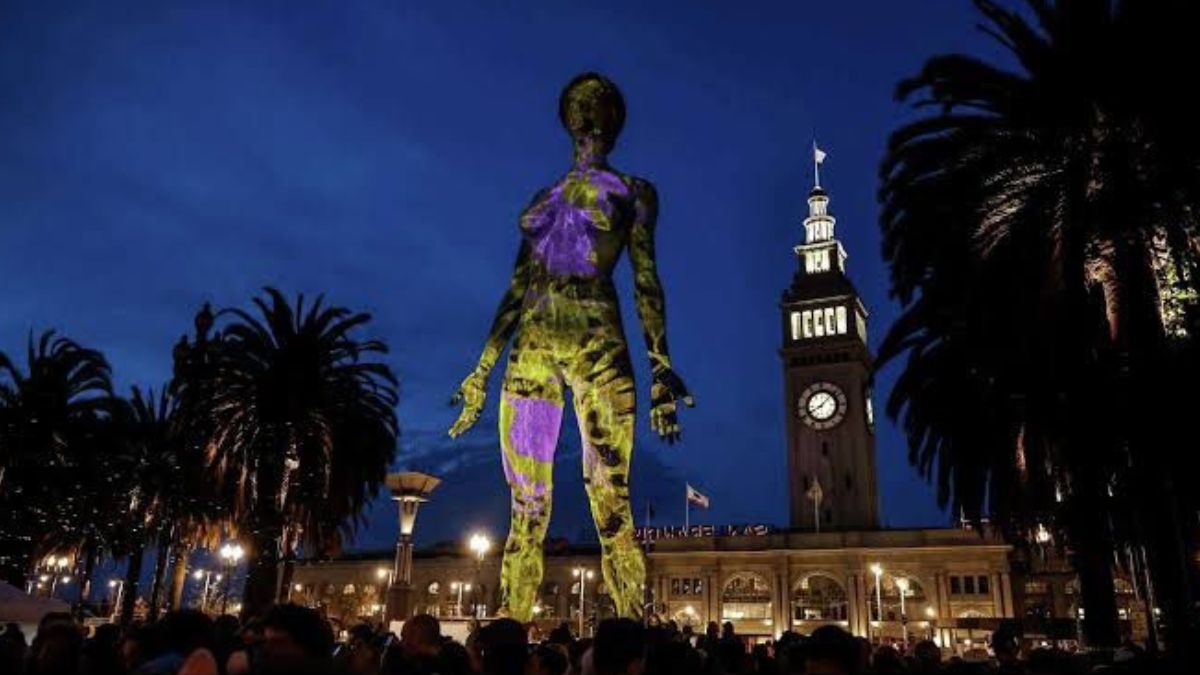 San Francisco's 45-Foot-Tall Nude Woman Statue Sparks Outrage, Netizens ...