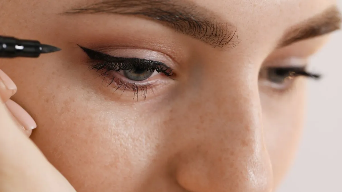 5 Golden Rules To Perfectly Apply Winged Eyeliner Every Time