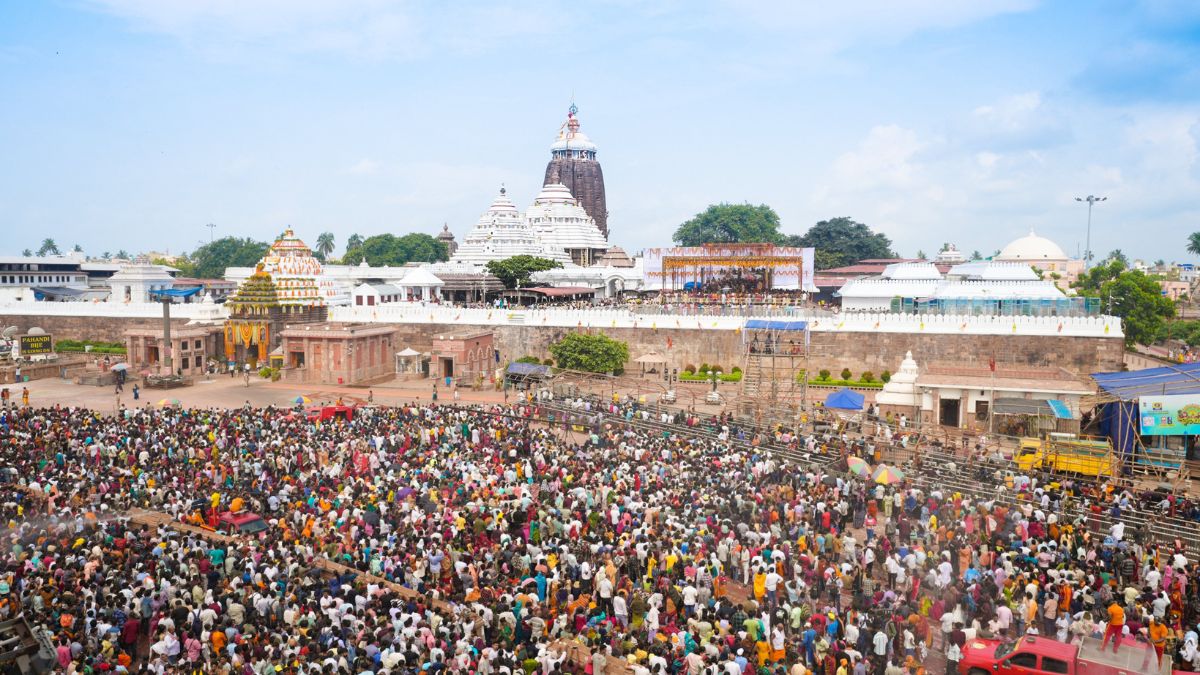 Lord Jagannath Snana Purnima: Lakhs Gather In Puri To Witness ...