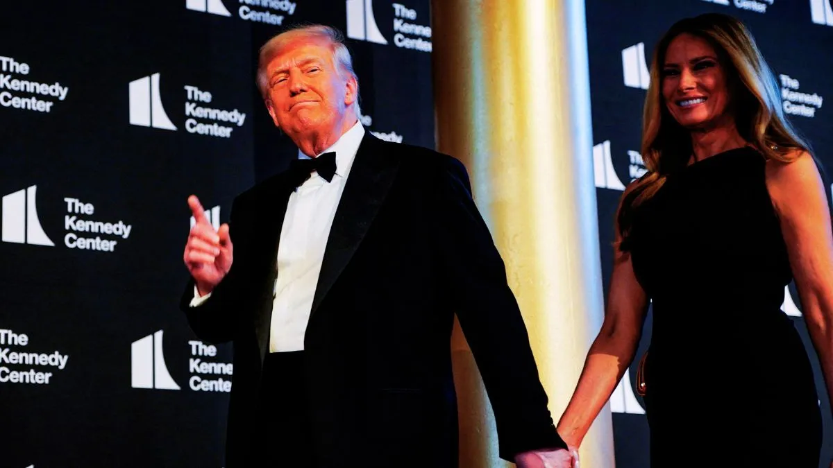 Embarrassing Moment For Trump And His Wife Melania, Couple Met With Cheers, Boos At Kennedy ...