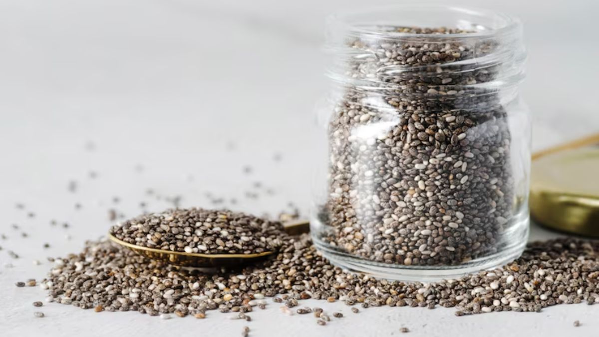 How To Make DIY Chia Seed Face Mask At Home To Detox Your Skin?