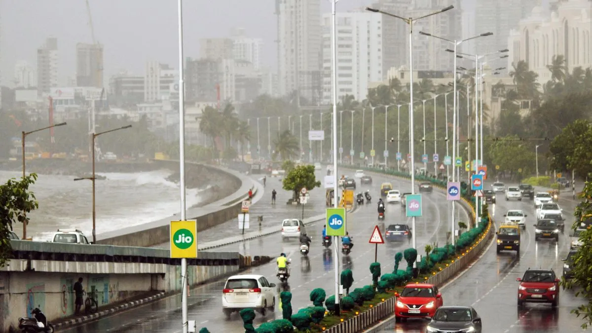 Maharashtra Rains: Red Alert In Raigad, Pune, Satara Ghats; 18 Dead ...