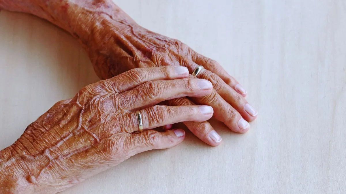 Mumbai: Grandson Allegedly Dumps Cancer-Stricken Elderly Woman In ...