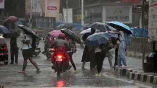 Karnataka Weather: Orange Alert For Heavy Rain Udupi, Belgaum, Shivamogga And 3 Other Districts ...
