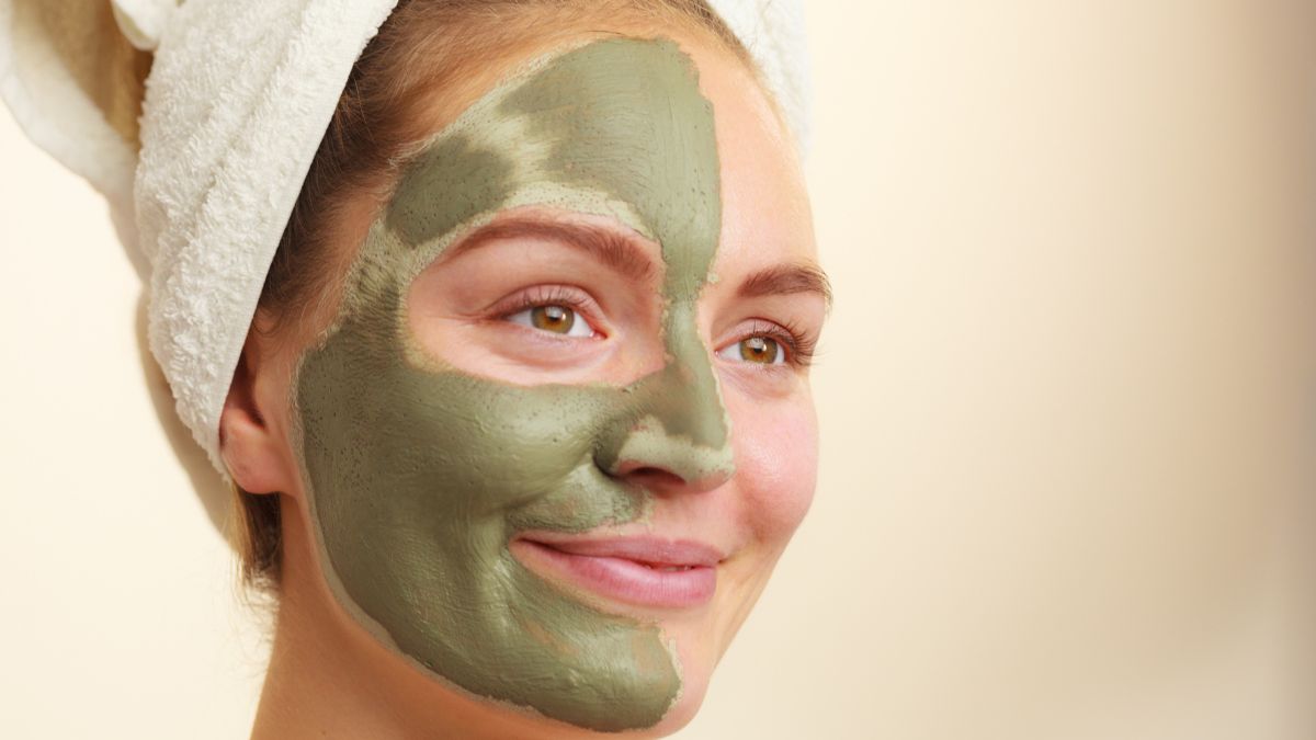 5 Ayurvedic Face Masks To Get Glowing Skin This Rainy Season