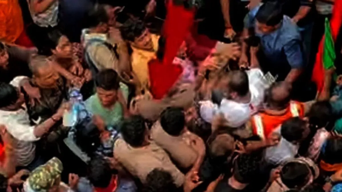 'Unexpected Arrival Of Trucks, Lack Of Security': Eyewitnesses Recount ...