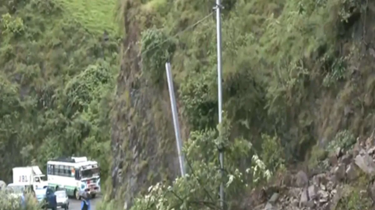 Himachal Weather: Shimla-Sunni-Karsog Highway Blocked After Heavy Rain, Dozens Of Vehicles ...