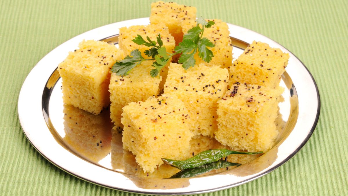 What Are The 5 Easiest Methods To Make Perfect Dhokla At Home?