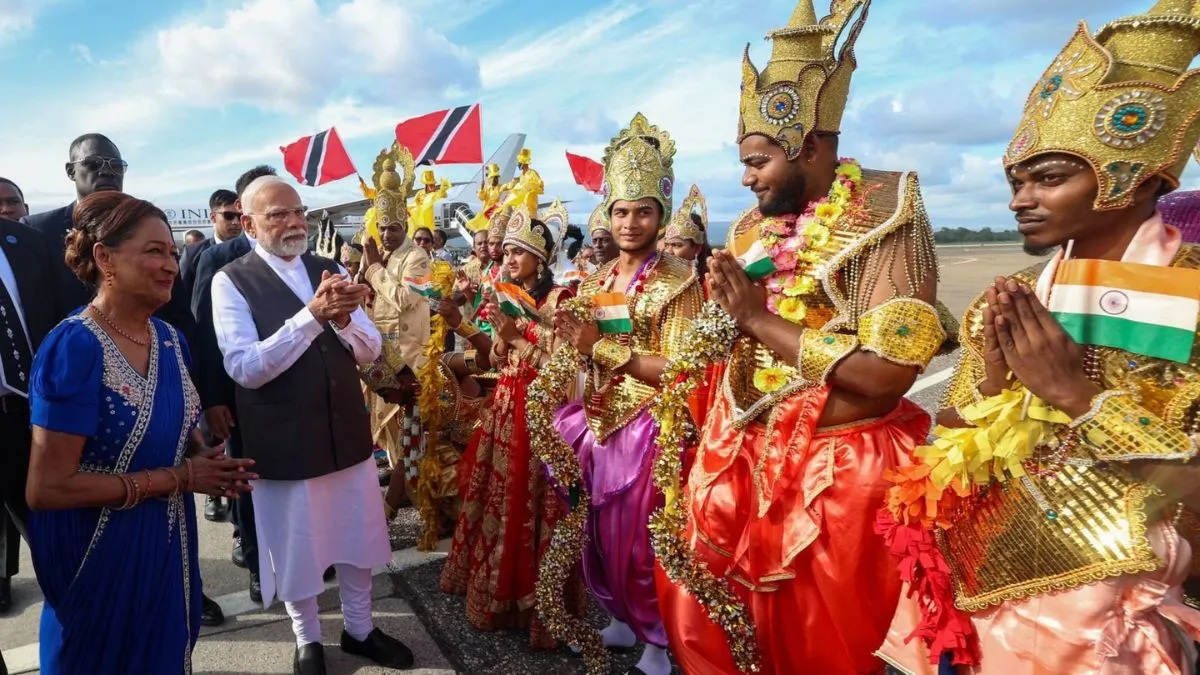 Geeta Mahotsav Goes Global: PM Modi Announces To Train 'Pundits' From ...