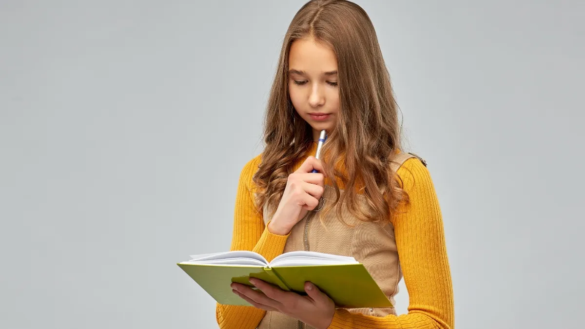 Weird Phobias: DYK What Is The Fear For Long Words Called?