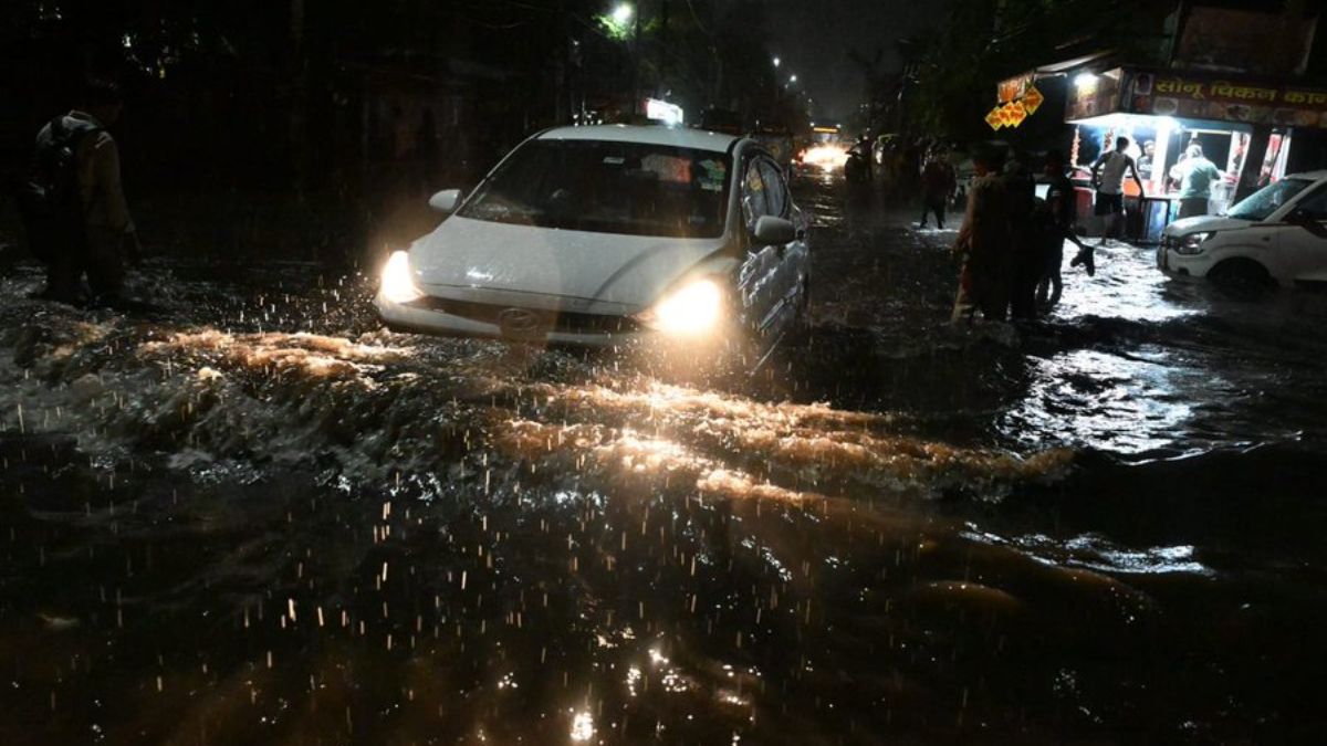 Delhi Rains: Waterlogged Roads, Traffic Snarls Bring NCR To Standstill; Red Alert Issued For ...