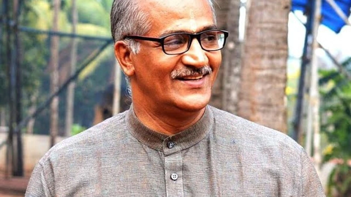 Who Is C Sadanandan Master: 'Living Martyr' With Both Legs Amputated In ...