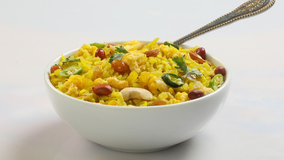 Poha vs Upma: Which Breakfast Choice Should You Choose For Quick Weight ...