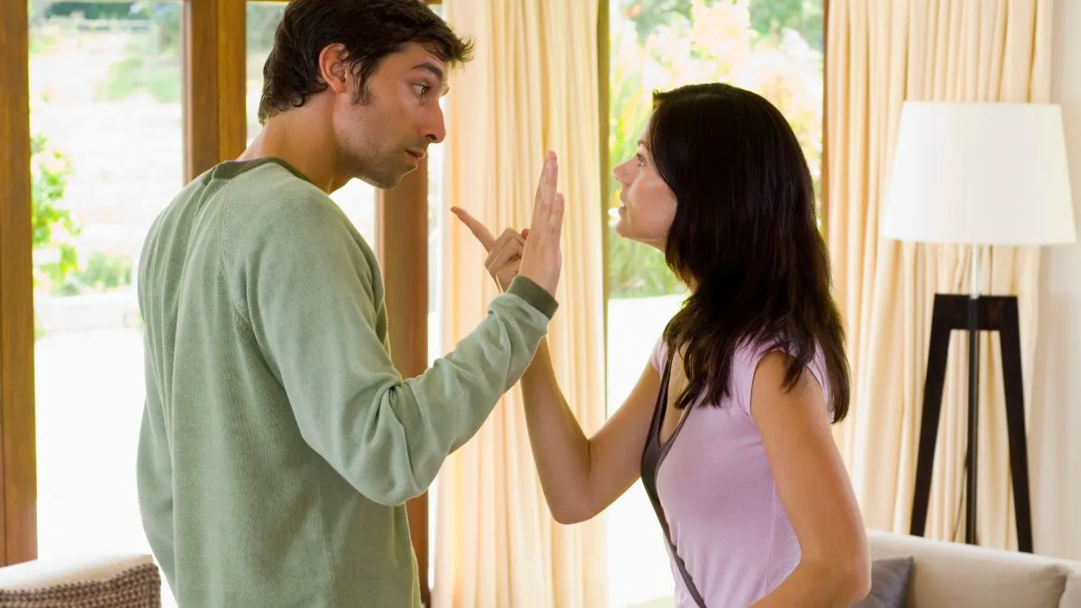 What Are The 5 Reasons Behind Fights In Marriage? Learn How To Handle ...