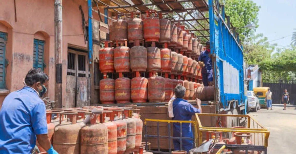 LPG Rates Revised: Government Slashes Price On Commercial Cylinders ...