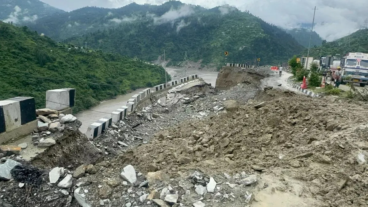 Himachal Weather: Heavy Rains Wreak Havoc, Chandigarh-Manali Highway Blocked After Landslide ...