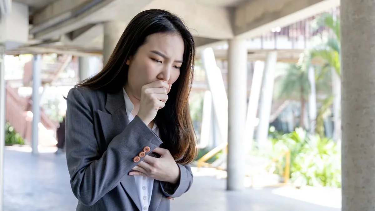 World Lung Cancer Day 2025 Doctor Shares 5 Silent Symptoms Of Lung Cancer You Should Never Miss