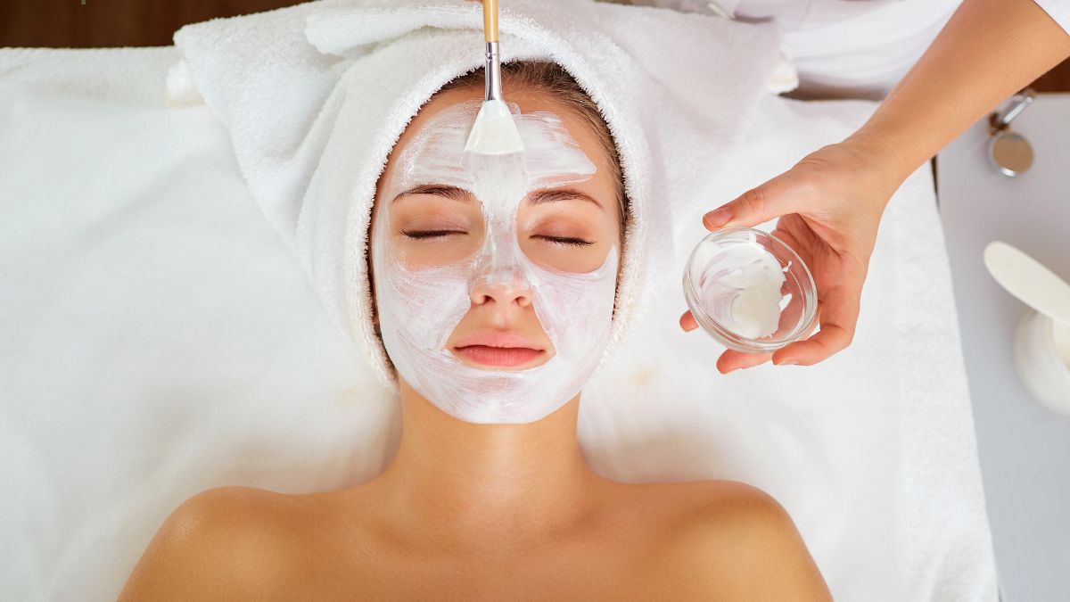 Cleanup vs Facial: How To Choose The Right Skincare Treatment For Your ...