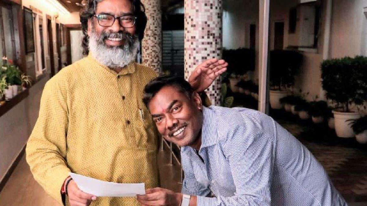 Shibu Soren Death: Sons Hemant And Basant, Daughter Anjali Carry ...