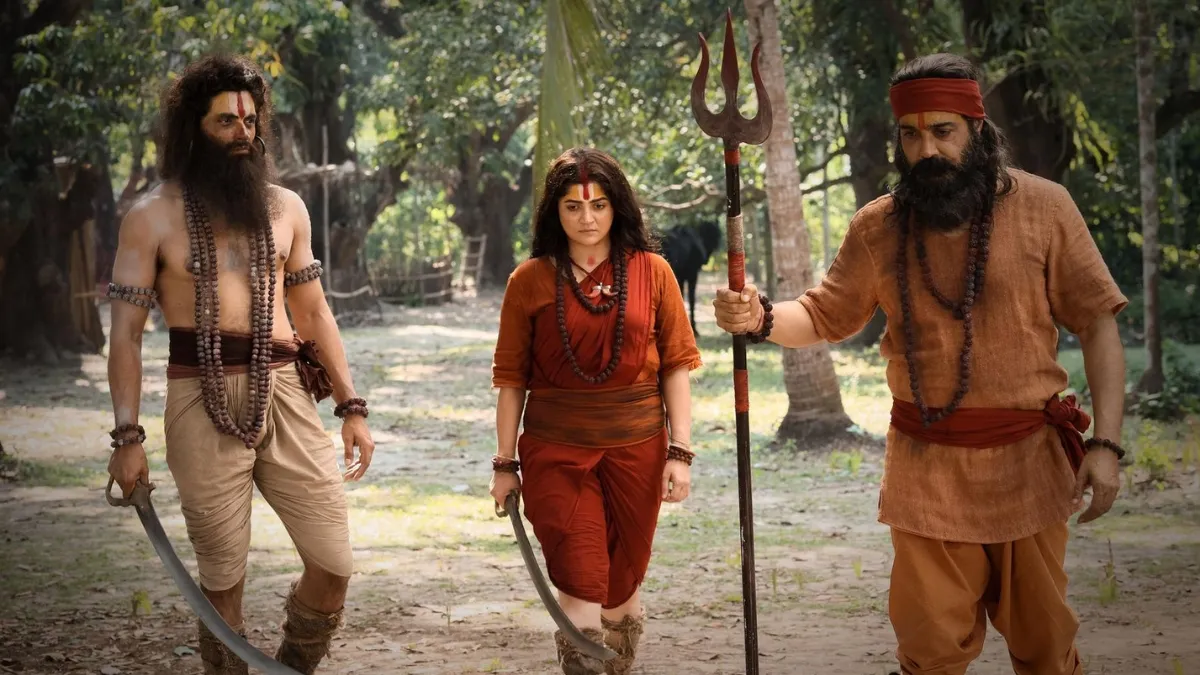 Devi Chowdhurani: Prosenjit Chatterjee And Srabanti Chatterjee's ...