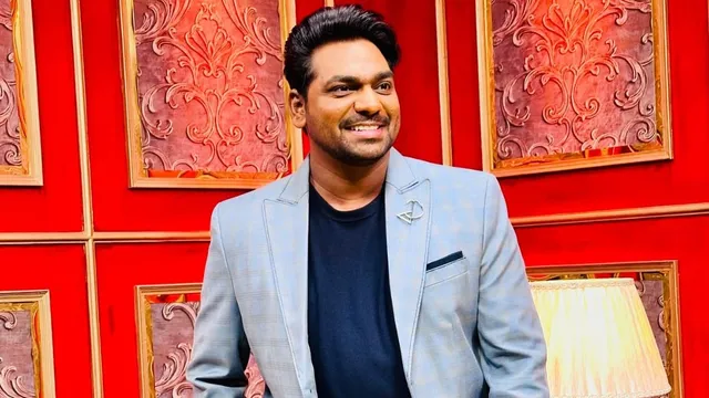 Zakir Khan Shayari: Best Quotes By Stand Up Comedian That Fans Can't ...