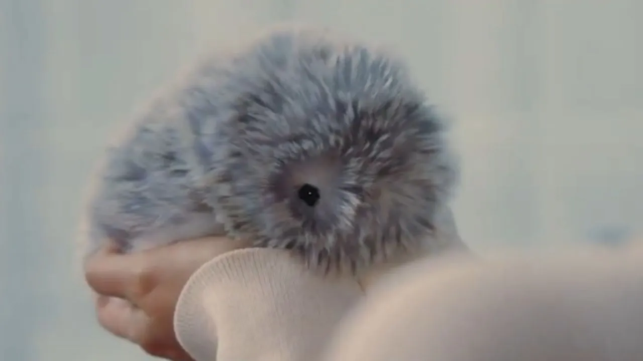 AI-Powered Robot Pet Moflin Looks So Real And Cute That It’s Already Sold Out In Japan | Viral Video